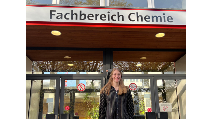 Constanze von Meyenn erhält das Ingeborg-Gross-Promotionsstipendium vom ...
